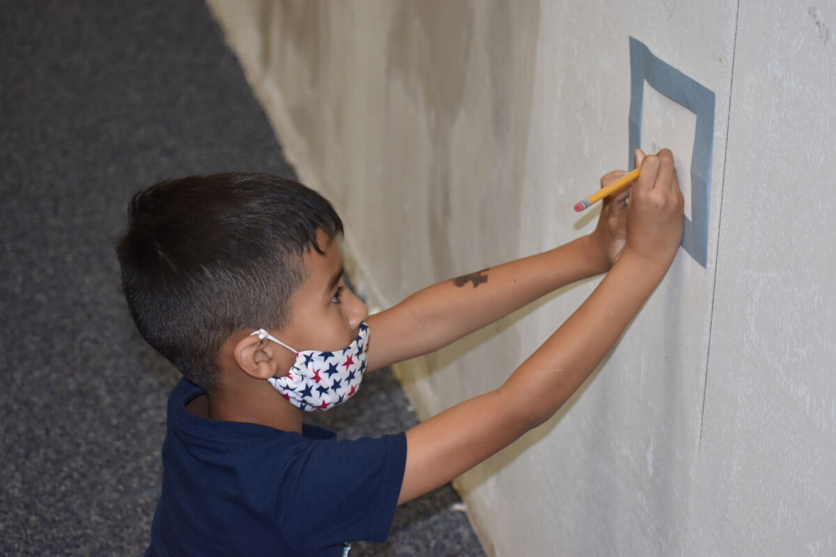 Aspen Meadow Elementary students ‘leave their mark’ on new school ...